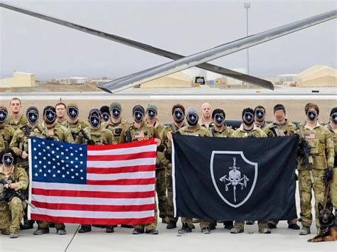 Yahoo オークション 実物 Devgru Silver Squadron パッチ Aor1 Cry