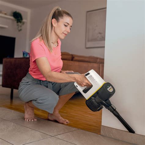 Аккумуляторный пылесос Karcher VC 4 Cordless myHome | 1.198-630.0 ...