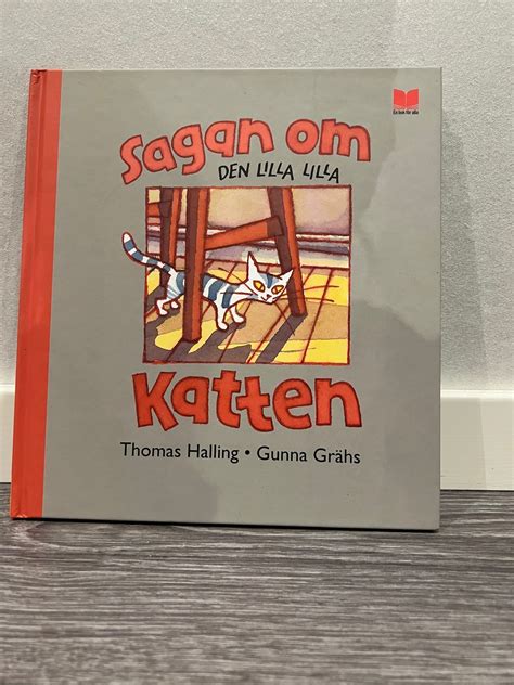 Se produkter som liknar Sagan om den lilla lilla katten på Tradera