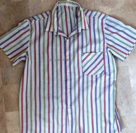 Продавам мъжка риза с къс ръкав нова Xl Риза Мъжко лилави зелени и