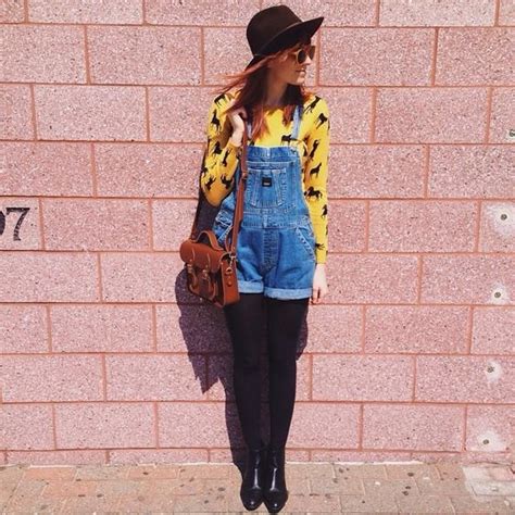 35 Overall Shorts Outfit Ideas For Spring And Summer