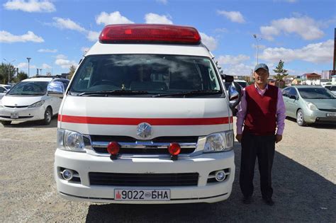 Л Элдэв Очир гишүүн нутгийнхаа эмнэлэгт түргэн тусламжийн машин хандивлалаа News Mn