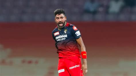 [watch] Mohd Siraj Enters Into A Heated Argument With Salt