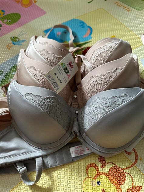 Brand New Wacoal Bra Womens Fashion New Undergarments And Loungewear