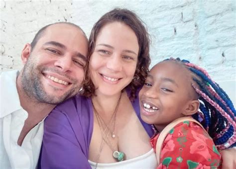 Leandra Leal Anuncia Gravidez A Fam Lia Est Crescendo Jornal Correio