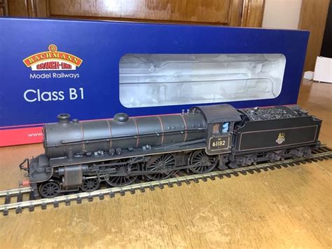 Bachmann Br Black Eemblem 4 6 0 B1 Class Loco 61182 Renumbered