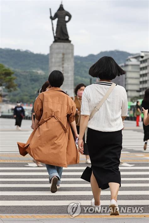 다가오는 가을 연합뉴스