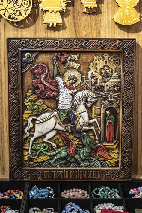 Подарункова ікона різьблена св Юрій Змієборець купити