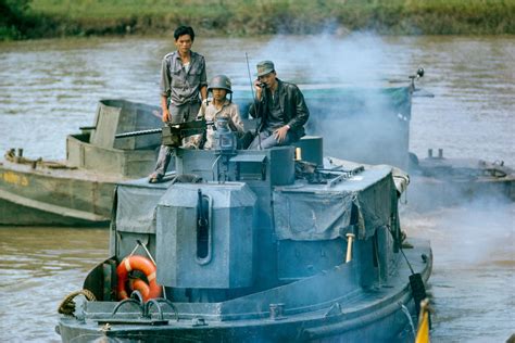 Inside The Daring Life Of A Female War Photographer