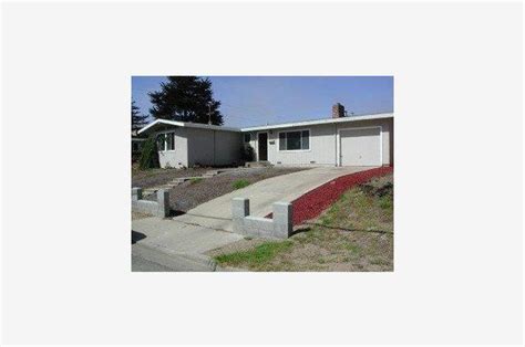 2005 Hacienda St Seaside Ca 93955 Redfin