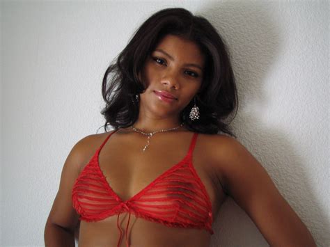 Ordinary Girls Gallery 177639