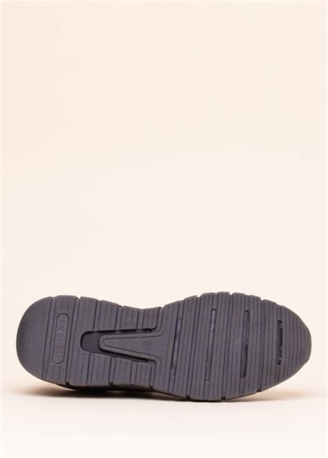 Bugatti Vabaajajalatsid Sonic Exko Must Weekend