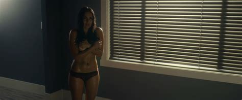 Nude Video Celebs Vivian Ng Nude Liannet Borrego Nude Dragged Across Concrete 2018