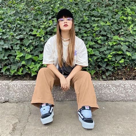 Outfit With Skool Vans Knit
