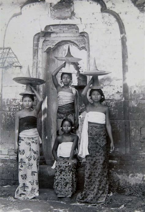 Bali 1920s Ladies