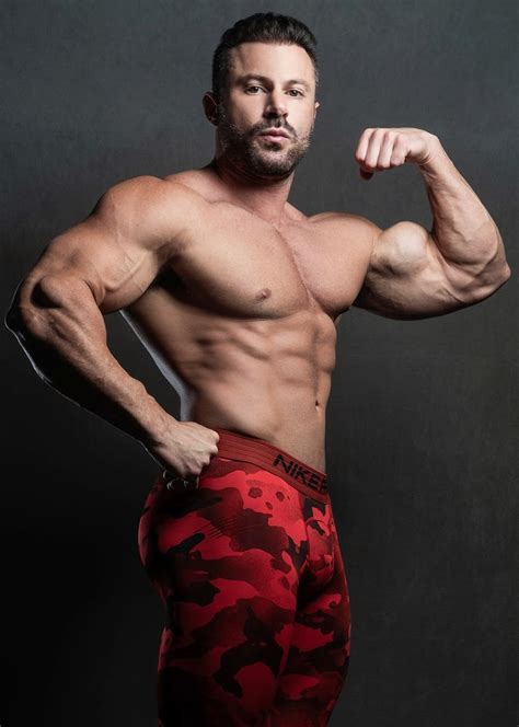 Muscle Worship Temple Quin Bruce