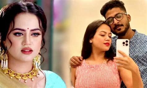 ahana dutta জন্মদিনে মা কে ভুলে প্রেমিকের সাথে ‘মিশকা অহনার ছবি