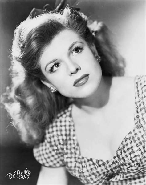 Dons November 24 1924 American Singer Eileen Barton Was Born On This Date In 1924 Barton