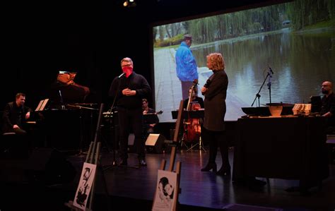 Zbigniew Łapiński Muzyk Kompozytor Pianista Akompaniator Burmistrz Dzielnicy Mokotów Mst