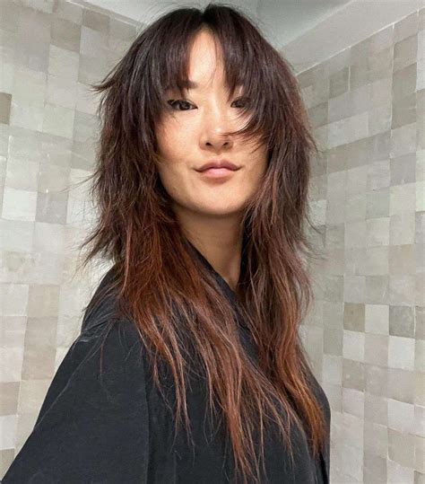 Cute Long Straight Haircuts With Side Bangs