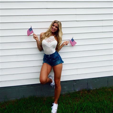 Allie Deberry Alliedeberry Allie Deberry Pretty Celebrities Ally