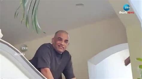 Dil Raju ఐటీ రైడ్స్ జరుగుతుండగా బయటికి వచ్చిన దిల్ రాజు