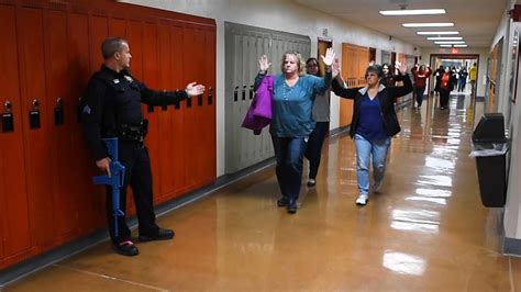 Inside An Active Shooter Training At Cny High School Youtube