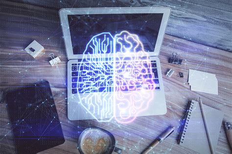 컴퓨터와 톱뷰 작업 테이블 배경을 통해 뇌 스케치 홀로그램의 멀티 노출 빅 데이터의 개념 0명에 대한 스톡 사진 및 기타 이미지