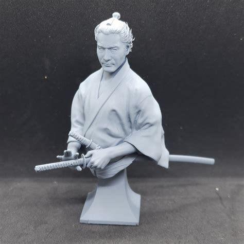 3d Printable Ronin Samurai Bust Presupported By Hellbender Museum