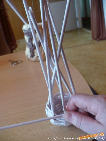 Зайчик. Корзинка из газет. Мастер-класс