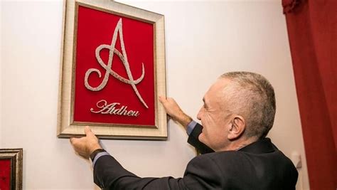 Dita E Alfabetit Të Gjuhës Shqipe Meta Mirënjohje Për Kolosët Dhe