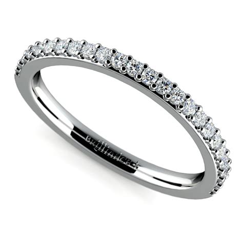 5 Reasons To Buy A Curved Diamond Wedding Ring
