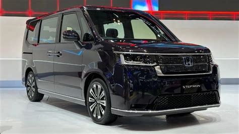 Motomobi News Harga Honda Stepwgn Hybrid Bikin Pengunjung Giias 2025