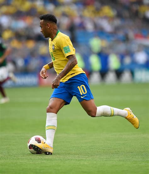 Neymar Skills Wallpapers Wallpaper Cave