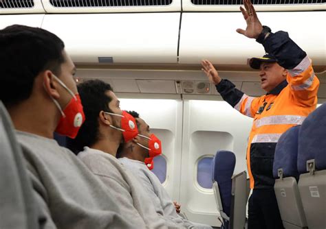 Aterriza En Venezuela Avión Con 177 Migrantes Retenidos En Guantánamo