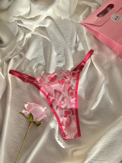 Lina Pinky Bralet Takım