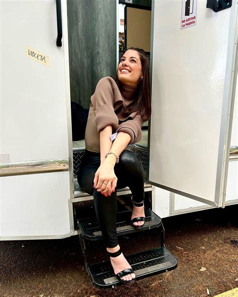 Montserrat Curiss Feet