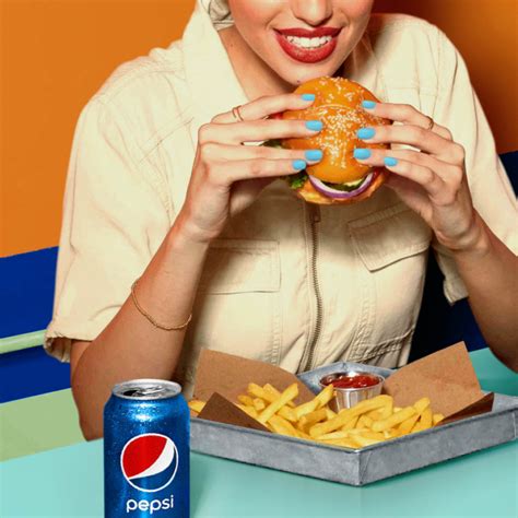 Caitlin Howe Designer And Creative Lead • Chicago • Nyc