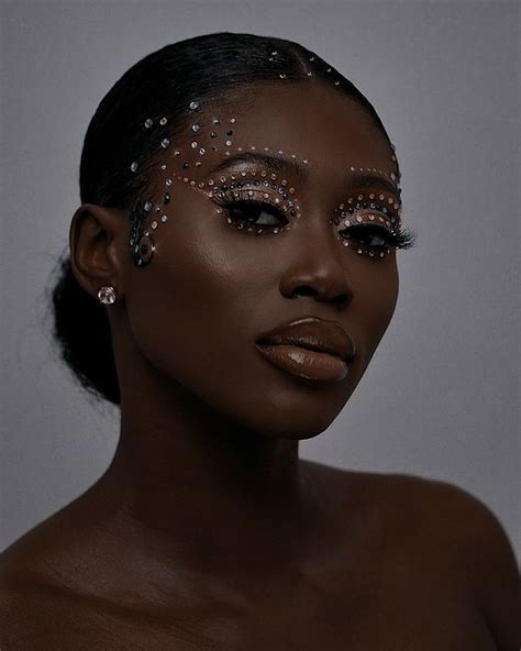 Pin De Numbu Em Art Makeup Inspiração Maquiagem Ideias De Maquiagem Maquiagem De Strass