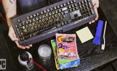 How To Thoroughly Clean Your Keyboard Without Breaking Anything The Tech Edvocate