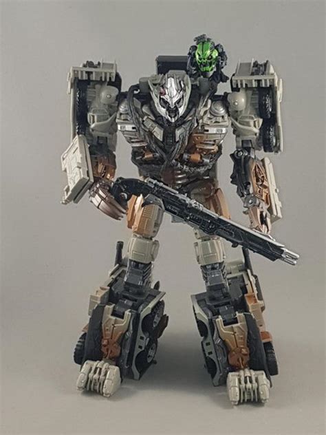 Мегатрон трансформер игрушка Studio Series 34 - купить в Магазине Кютэк