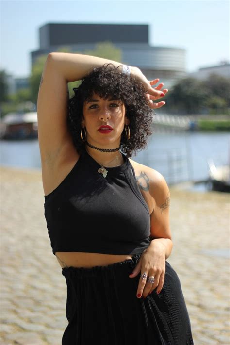 Ari De B Une Dancing Queen à La Folie Friction Magazine