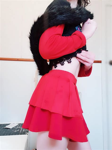 Peel Off My Clothes For Me Senpai Uwu Details In Bio 3 Scrolller