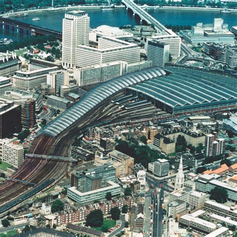 High Tech Architecture From A To Z