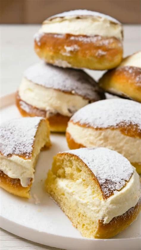 Maritozzi Recipe The Traditional Italian Sweet Buns With Whipped Cream