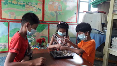 ကရသူရိမြို့ ကလေးစာဖတ်ခန်း၌ မူလတန်းအဆင့် ကျောင်းသား သူများအား ဂိမ်းကစားခြင်းပြိုင်ပွဲကျင်းပ