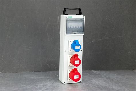 Waterproof Ip67 3 Way Outdoor Portable Electrical Combined Industrial Socket Power Distribution