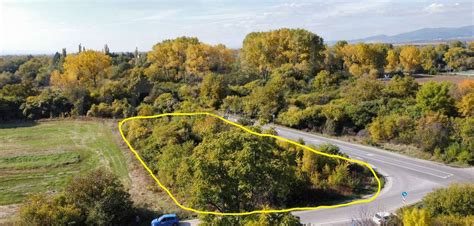 Столник земя на кръстовище Земеделска земя 1734 кв м четвърта категория Земеделска земя