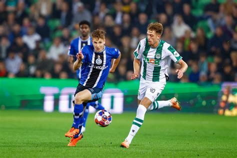 Nick De Groot Langer Bij Fc Den Bosch Talentvolle Linksback Tekent Contract Tot 2027 Den