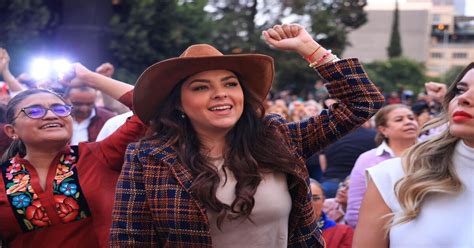 ¿quién Es Daniela Cordero La Esposa De Martí Batres Debutará Como